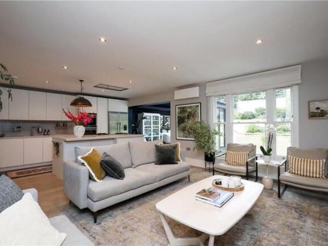 5 bedroom semi detached house for rent in Seymour Road, SW19