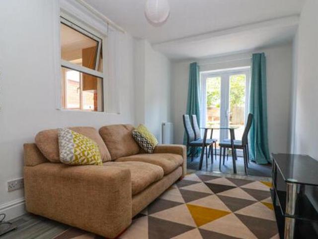 5 Bedroom Semi detached House For Rent In Southampton
