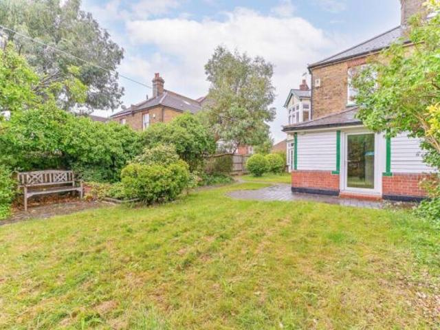 5 bedroom semi detached house for rent in St James road, West Sutton, SM1