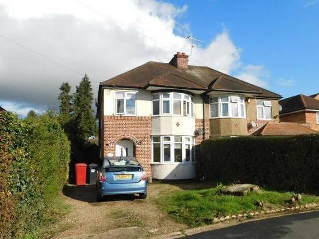 5 bedroom semidetached house for rent in Downs Road Langley SL3 7BR SL3