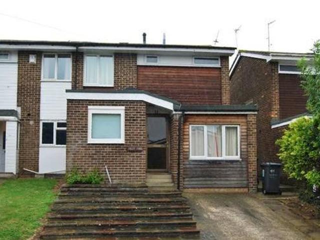 5 bedroom semidetached house for rent in Headcorn Drive Canterbury Kent CT2