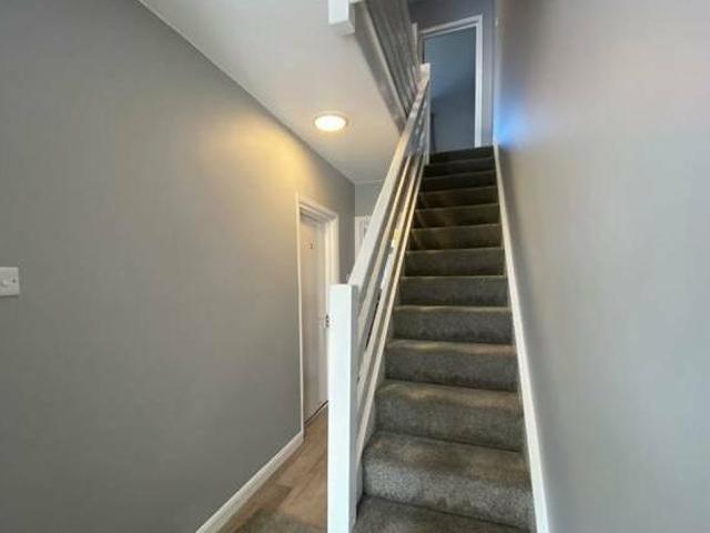 5 bedroom semidetached house for rent in Priory Avenue HP13