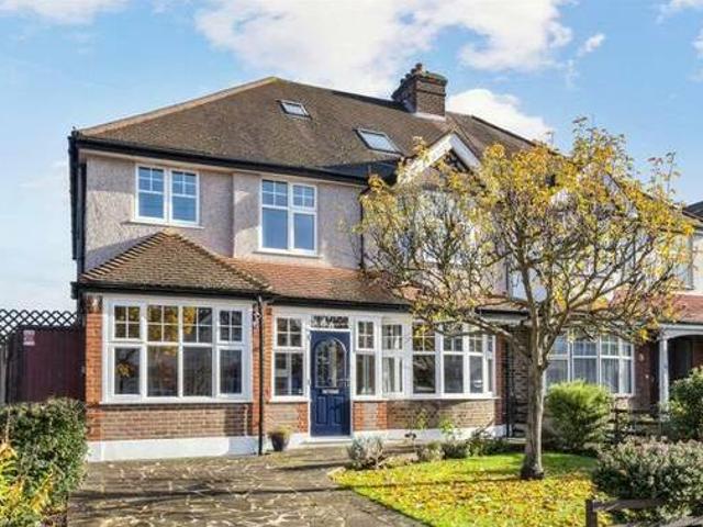 5 bedroom semidetached house for rent in Rosebery Avenue New Malden KT3