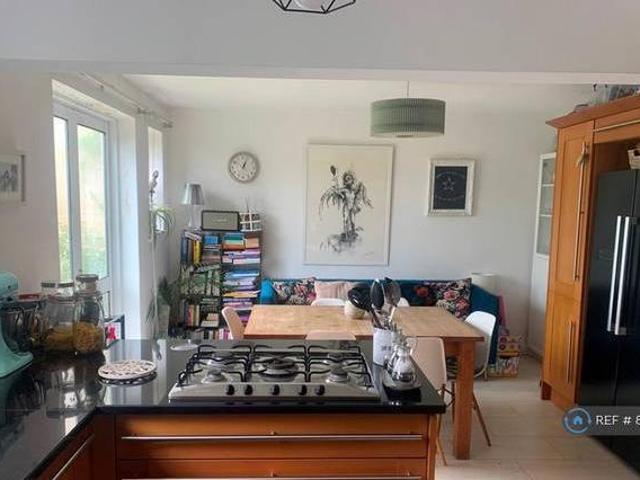 5 bedroom semidetached house for rent in Stonehouse Lane Bath BA2