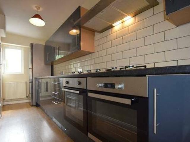 5 bedroom semidetached house for rent in Tunstall Road Canterbury CT2