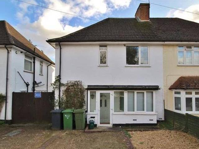 5 bedroom semidetached house for rent in Weston Road Guildford Surrey GU2