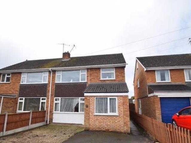 5 bedroom semidetached house for rent in 15 Laurel Drive TF10