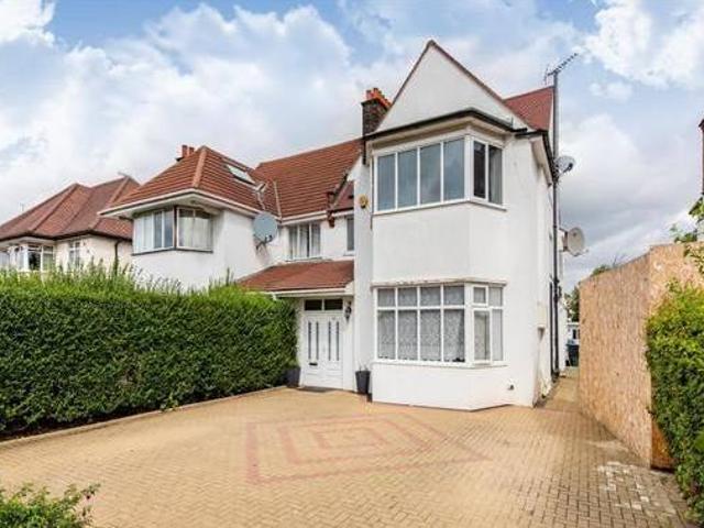 5 bedroom semidetached house for sale in Chatsworth Road London NW2 NW2