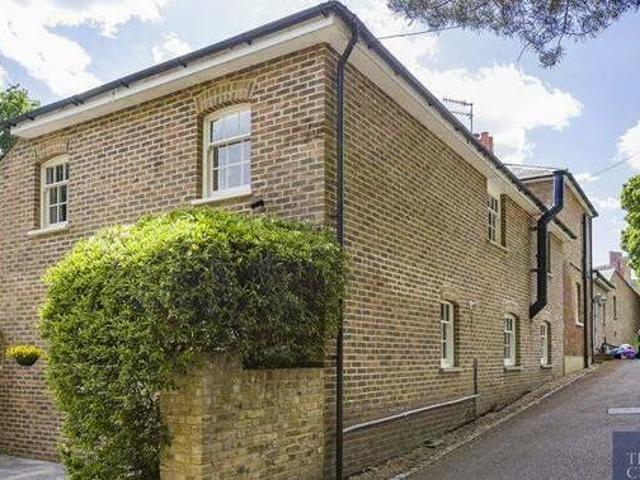 5 bedroom semidetached house for sale in Goldings Lane Hertford SG14