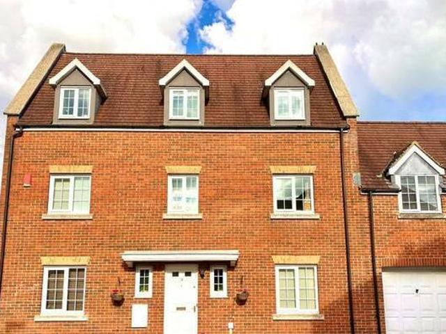 5 bedroom semidetached house for sale in Great Ground Shaftesbury SP7