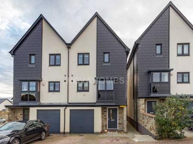 5 bedroom semidetached house for sale in Runway Road Derriford PL6 8DT PL6