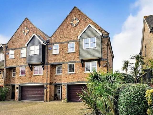 5 bedroom semidetached house for sale in Silver Strand East Eastbourne BN23