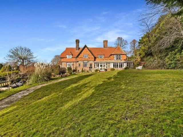 5 Bedroom Shared Living/roommate East Grinstead West Sussex 100649256
