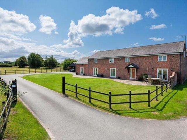 5 Bedroom Shared Living/roommate High Legh Cheshire East 101796998