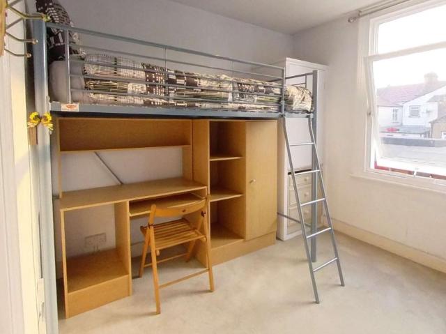 5 Bedroom Shared Living/roommate London London 101814641