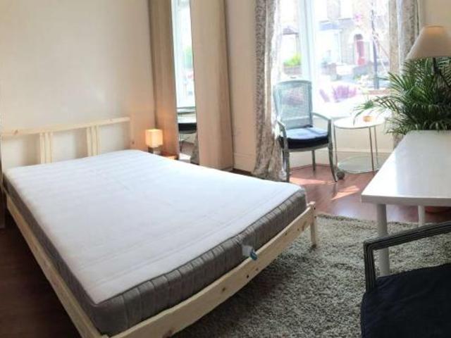5 Bedroom Shared Living/roommate London London 101837827