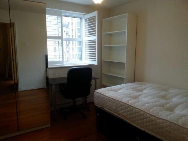 5 Bedroom Shared Living/roommate London London 101840225