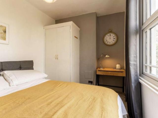 5 Bedroom Shared Living/roommate London London 101840890