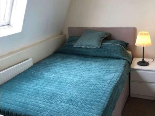 5 Bedroom Shared Living/roommate London London 101850886