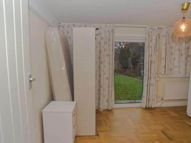 5 Bedroom Shared Living/roommate London London 103545887