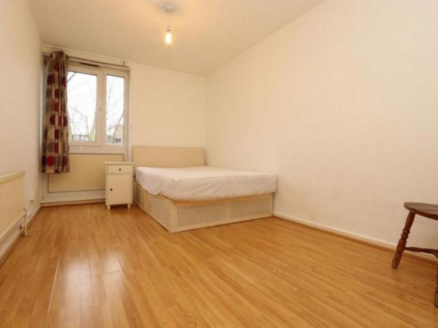 5 Bedroom Shared Living/roommate London London 90559639