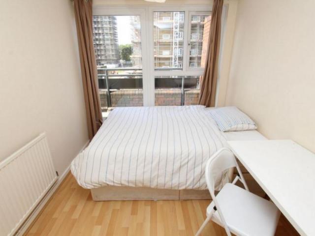 5 Bedroom Shared Living/roommate London London 90559650