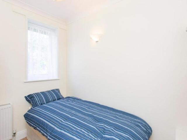 5 Bedroom Shared Living/roommate London London 90562117