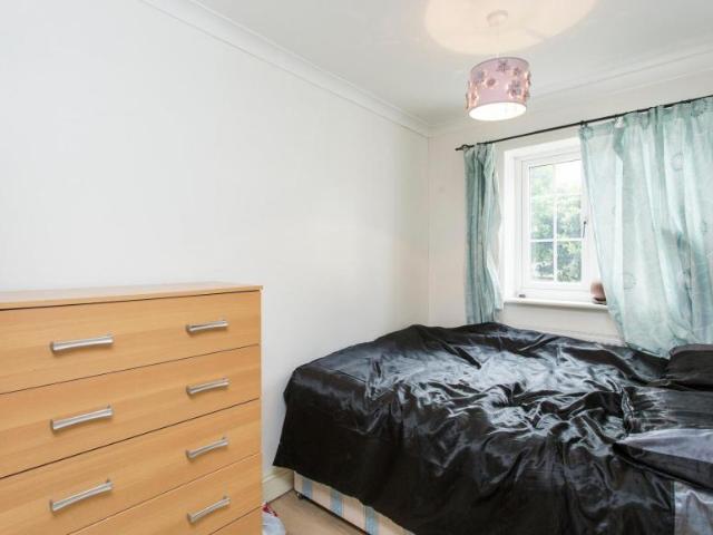 5 Bedroom Shared Living/roommate London London 90562120