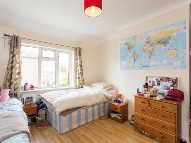 5 Bedroom Shared Living/roommate London London 90562186