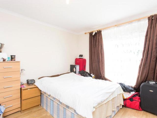 5 Bedroom Shared Living/roommate London London 90562211