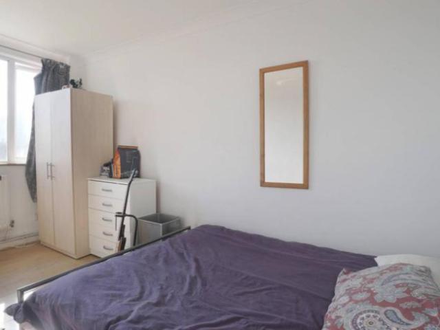 5 Bedroom Shared Living/roommate London London 90563174