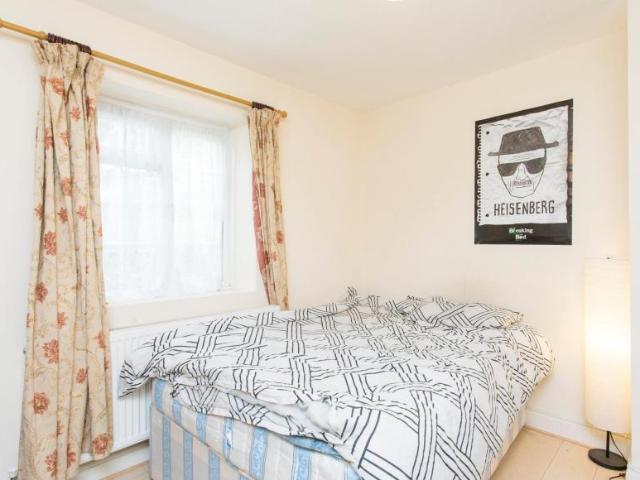 5 Bedroom Shared Living/roommate London London LS90562163