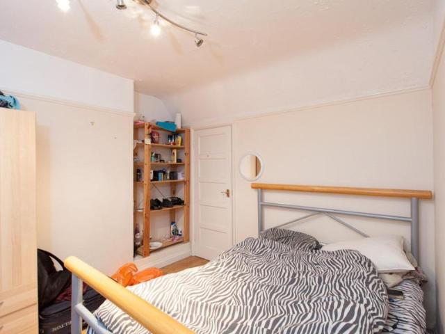 5 Bedroom Shared Living/roommate London London LS90562776