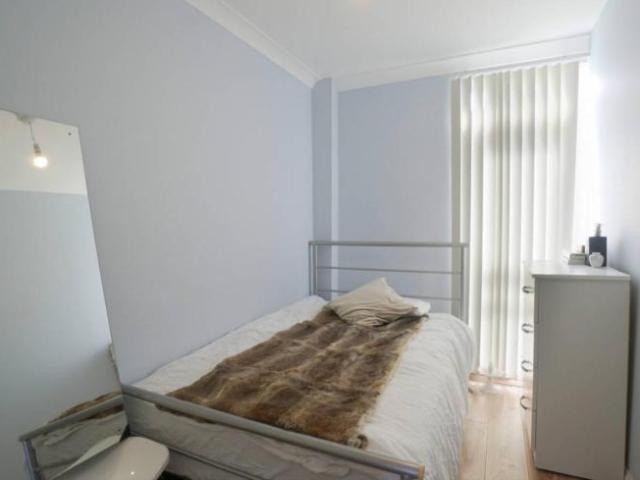 5 Bedroom Shared Living/roommate London London LS90563192