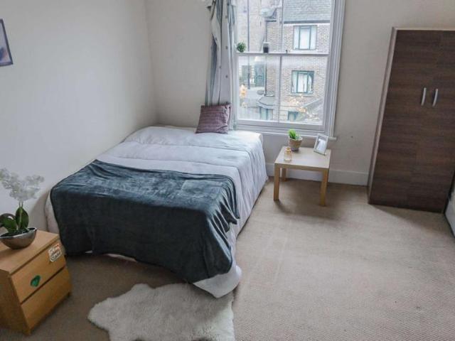 5 Bedroom Shared Living/roommate London London LS95877980