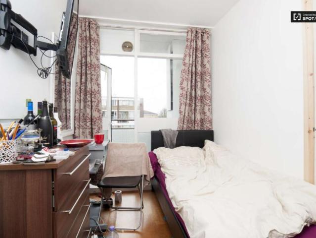 5 Bedroom Shared Living/roommate London London LS99724187