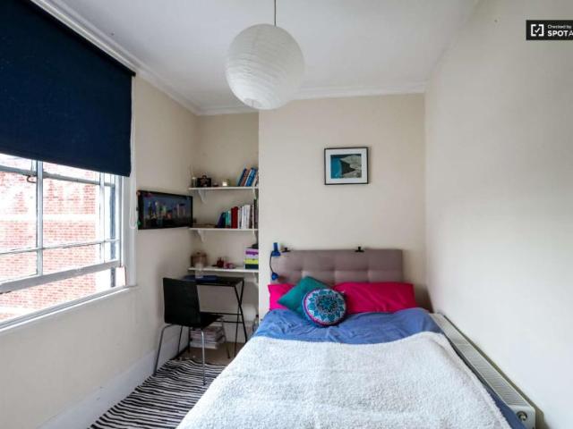 5 Bedroom Shared Living/roommate London London LS101837274