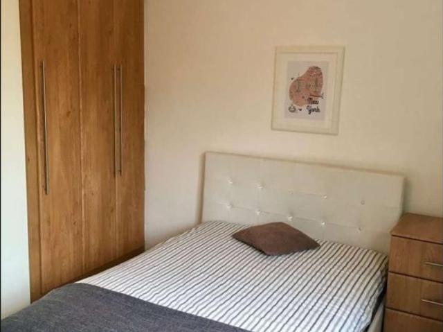 5 Bedroom Shared Living/roommate London London LS101842779