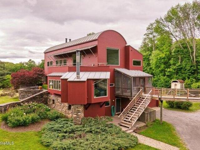 5 bedroom, Sheffield MA 01257 105106180