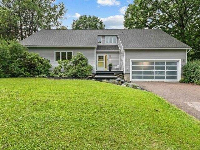 5 bedroom, Shelburne VT 05482 104921531