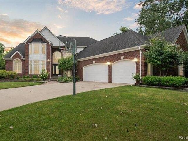 5 bedroom, Shelby Township MI 48316 LS93097540