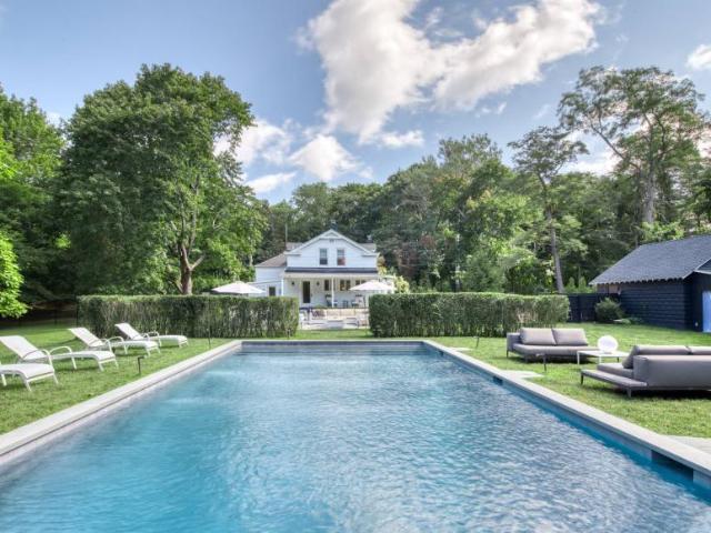 5 bedroom, Shelter Island NY 102244653