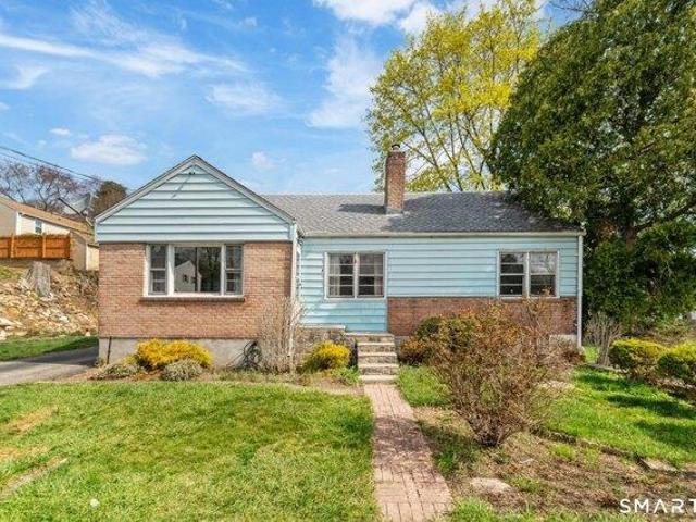 5 bedroom, Shelton CT 06484 101999252