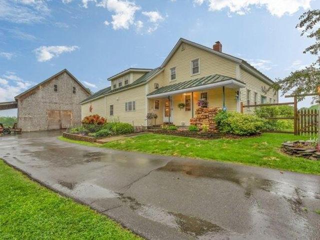 5 bedroom, Skowhegan ME 04976 104331534