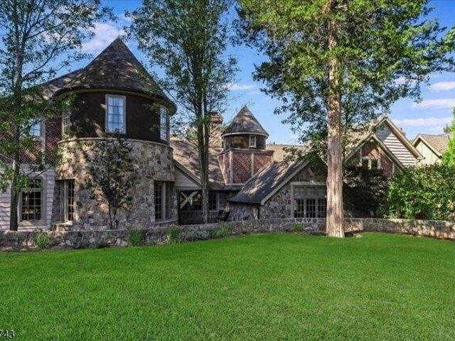 5 bedroom, Sparta NJ 07871 102559560