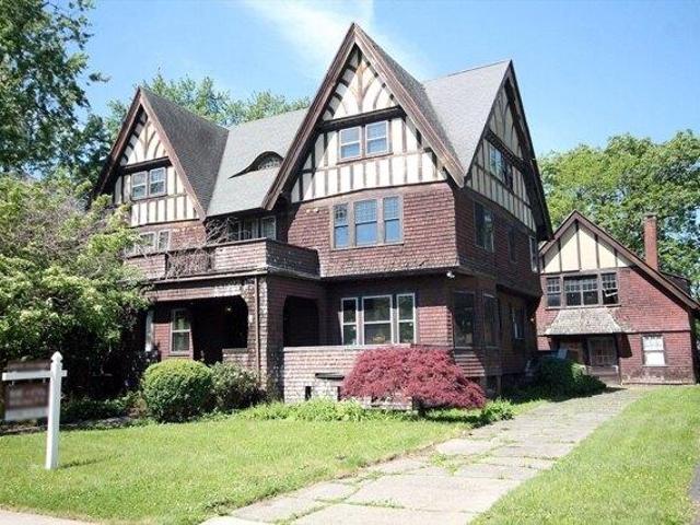 5 bedroom, Springfield MA 01108 104606653