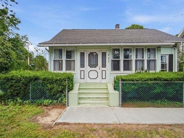 5 bedroom, Springfield MA 01109 104539349