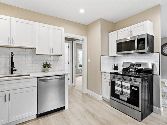 5 bedroom, Springfield MA 01109 104835015