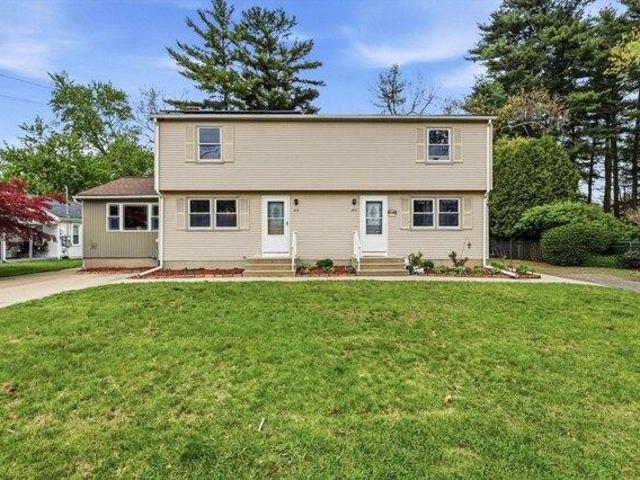 5 bedroom, Springfield MA 01129 103221484