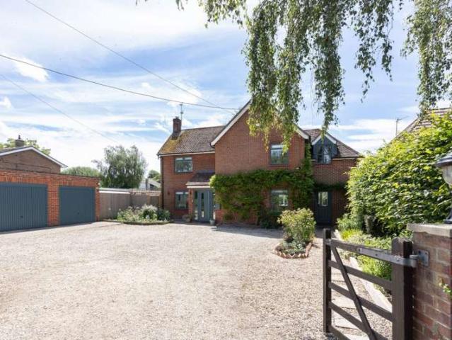 5 Bedroom Studio Flat